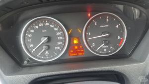 Black BMW X5 2011 in Vilnius, with an engine capacity of 3.00 L and mileage of 322 thousand km for 8500 €, photo 28 on AUTOMOTO.COM.LV