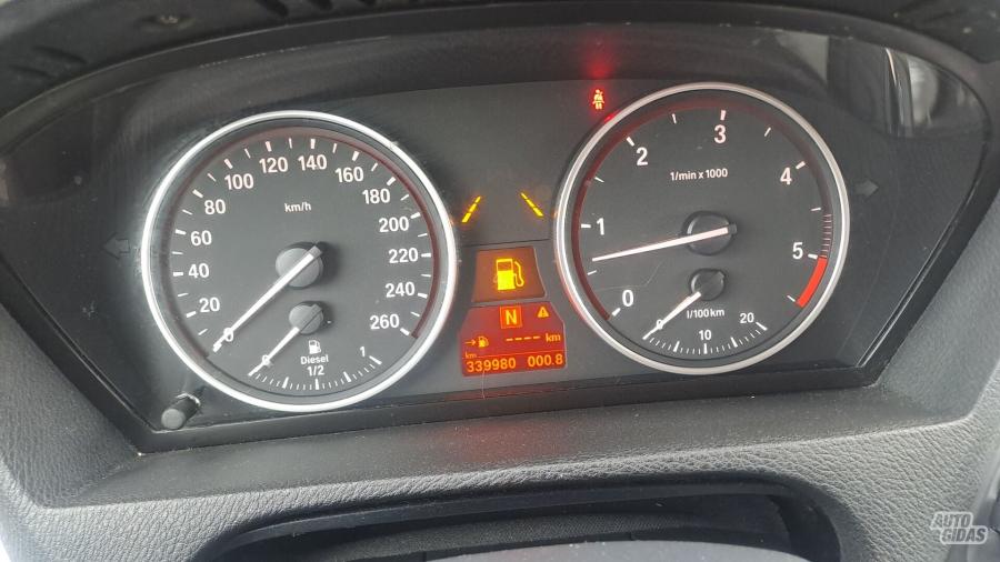 Black BMW X5 2011 in Vilnius, with an engine capacity of 3.00 L and mileage of 322 thousand km for 8500 €, photo 28 on AUTOMOTO.COM.LV