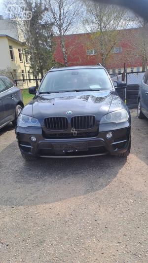 Black BMW X5 2011 in Vilnius, with an engine capacity of 3.00 L and mileage of 322 thousand km for 8500 €, photo 34 on AUTOMOTO.COM.LV