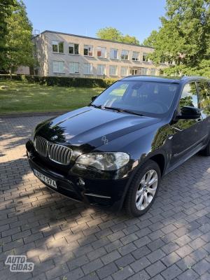 Black BMW X5 2011 in Sakiai, with an engine capacity of 3.00 L and mileage of 336 thousand km for 9000 €, photo 22 on AUTOMOTO.COM.LV