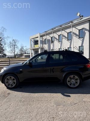 Melns BMW X5 2011 Rīga, ar dzinēja tilpumu 3.00 L un nobraukumu 298 tūkst. km par 12500 €, foto 7 vietnē AUTOMOTO.COM.LV