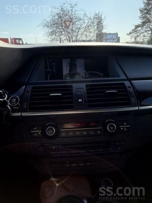 Melns BMW X5 2011 Rīga, ar dzinēja tilpumu 3.00 L un nobraukumu 298 tūkst. km par 12500 €, foto 12 vietnē AUTOMOTO.COM.LV
