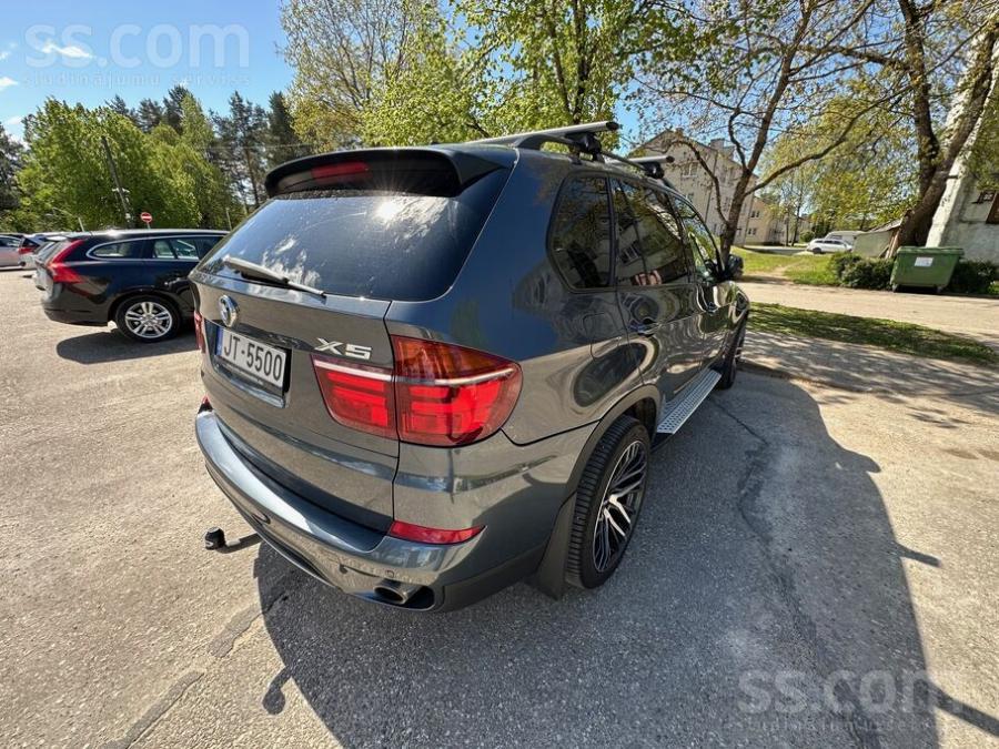 Melns BMW X5 2011 Rīga, ar dzinēja tilpumu 3.00 L un nobraukumu 250 tūkst. km par 12900 €, foto 5 vietnē AUTOMOTO.COM.LV