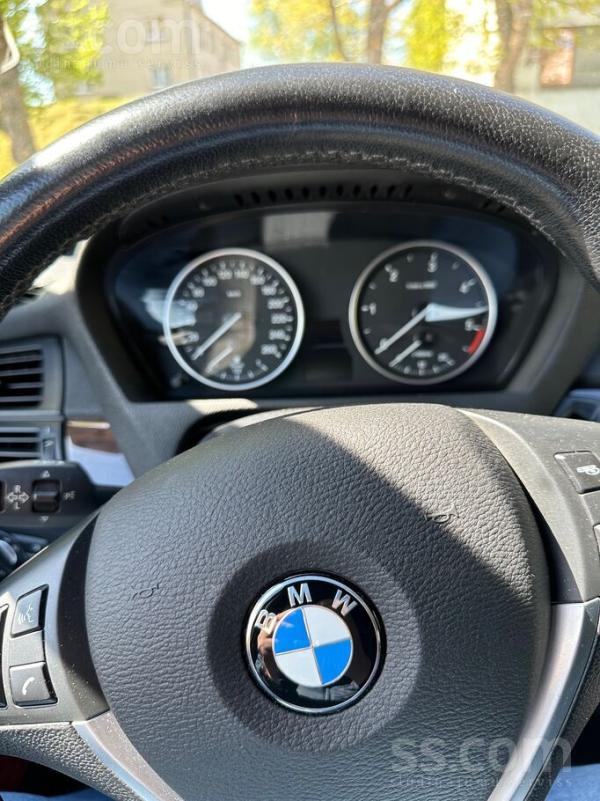 Melns BMW X5 2011 Rīga, ar dzinēja tilpumu 3.00 L un nobraukumu 250 tūkst. km par 12900 €, foto 5 vietnē AUTOMOTO.COM.LV