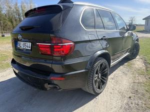 Melns BMW X5 2011 Ogre, ar dzinēja tilpumu 3.00 L un nobraukumu 351 tūkst. km par 13000 €, foto 5 vietnē AUTOMOTO.COM.LV