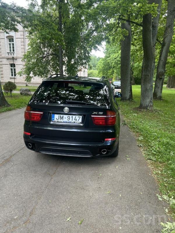 Melns BMW X5 2011 Jelgava, ar dzinēja tilpumu 3.00 L un nobraukumu 354 tūkst. km par 8700 €, foto 9 vietnē AUTOMOTO.COM.LV