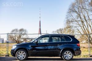 Melns BMW X5 2011 Rīga, ar dzinēja tilpumu 3.00 L un nobraukumu 296 tūkst. km par 11990 €, foto 5 vietnē AUTOMOTO.COM.LV