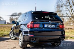 Melns BMW X5 2011 Rīga, ar dzinēja tilpumu 3.00 L un nobraukumu 296 tūkst. km par 11990 €, foto 7 vietnē AUTOMOTO.COM.LV