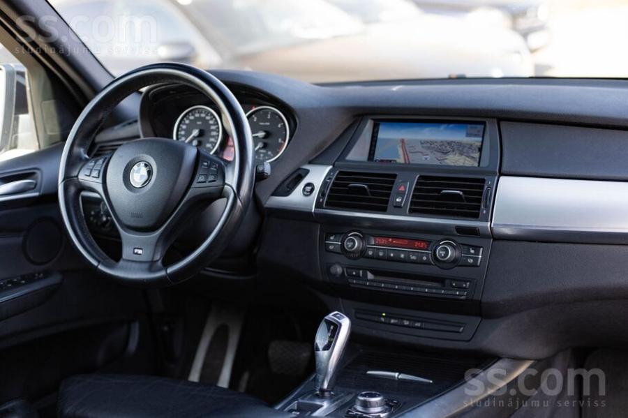Melns BMW X5 2011 Rīga, ar dzinēja tilpumu 3.00 L un nobraukumu 296 tūkst. km par 11990 €, foto 30 vietnē AUTOMOTO.COM.LV