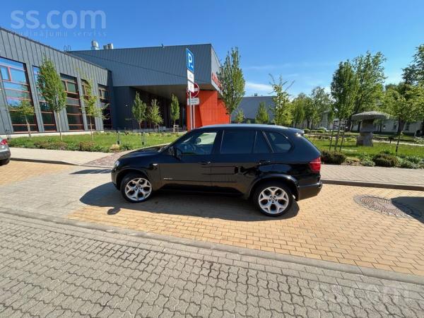 Melns BMW X5 2011 Rīga, ar dzinēja tilpumu 3.00 L un nobraukumu 334 tūkst. km par 11500 €, foto 4 vietnē AUTOMOTO.COM.LV