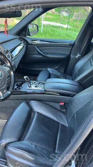 Melns BMW X5 2011 Rīga, ar dzinēja tilpumu 3.00 L un nobraukumu 334 tūkst. km par 11500 €, foto 9 vietnē AUTOMOTO.COM.LV