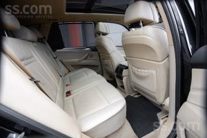 Black BMW X5 2011 in Jelgava, with an engine capacity of 3.00 L and mileage of 0 thousand km for 11850 €, photo 9 on AUTOMOTO.COM.LV