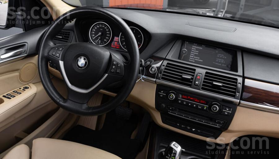 Black BMW X5 2011 in Jelgava, with an engine capacity of 3.00 L and mileage of 0 thousand km for 11850 €, photo 14 on AUTOMOTO.COM.LV