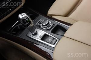Black BMW X5 2011 in Jelgava, with an engine capacity of 3.00 L and mileage of 0 thousand km for 11850 €, photo 20 on AUTOMOTO.COM.LV