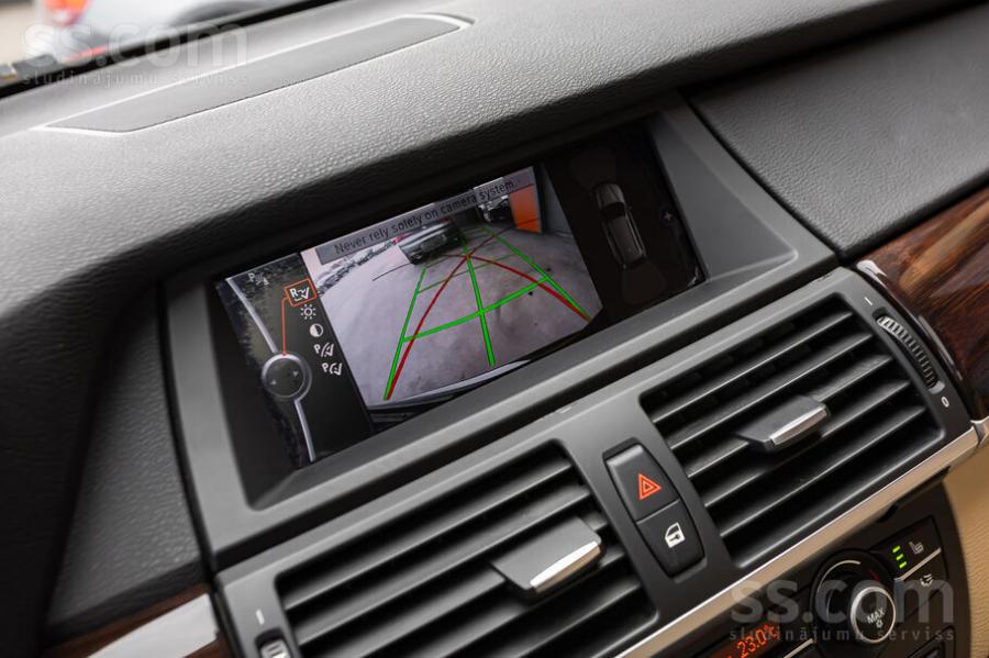 Black BMW X5 2011 in Jelgava, with an engine capacity of 3.00 L and mileage of 0 thousand km for 11850 €, photo 24 on AUTOMOTO.COM.LV