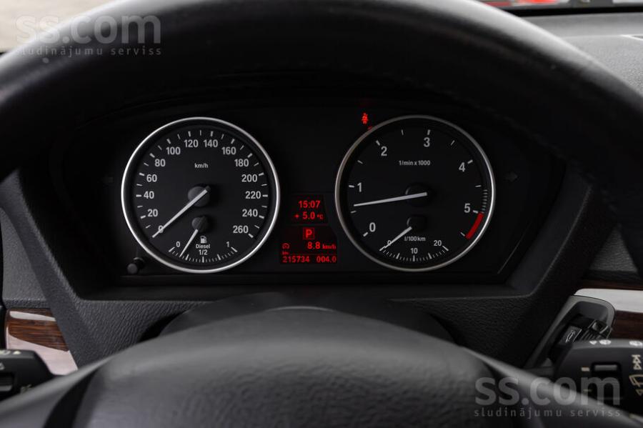 Black BMW X5 2011 in Jelgava, with an engine capacity of 3.00 L and mileage of 0 thousand km for 11850 €, photo 30 on AUTOMOTO.COM.LV
