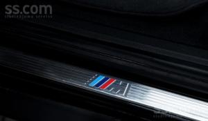 Black BMW X5 2011 in Riga, with an engine capacity of 3.00 L and mileage of 245 thousand km for 13500 €, photo 7 on AUTOMOTO.COM.LV