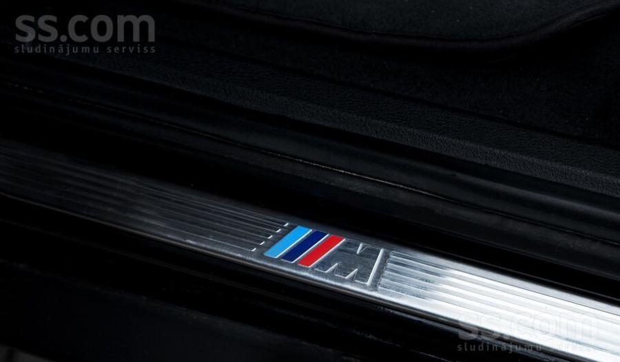 Black BMW X5 2011 in Riga, with an engine capacity of 3.00 L and mileage of 245 thousand km for 13500 €, photo 7 on AUTOMOTO.COM.LV