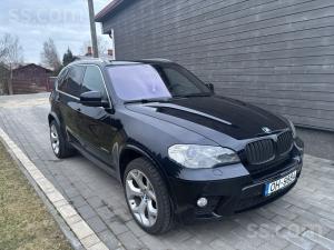 Black BMW X5 2011 in Aizkraukle, with an engine capacity of 3.00 L and mileage of 235 thousand km for 13800 €, photo 19 on AUTOMOTO.COM.LV