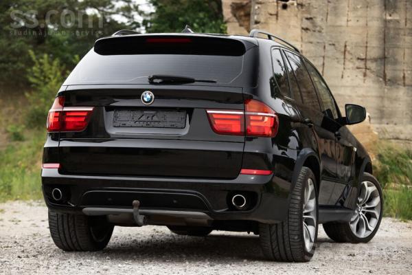 Melns BMW X5 2011 Tukums, ar dzinēja tilpumu 3.00 L un nobraukumu 0 tūkst. km par 12500 €, foto 3 vietnē AUTOMOTO.COM.LV