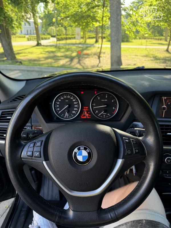 Melns BMW X5 2011 Šakiai, ar dzinēja tilpumu 3.00 L un nobraukumu 338 tūkst. km par 9000 €, foto 6 vietnē AUTOMOTO.COM.LV