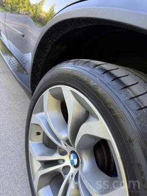 Melns BMW X5 2011 Jelgava, ar dzinēja tilpumu 4.40 L un nobraukumu 212 tūkst. km par 13000 €, foto 4 vietnē AUTOMOTO.COM.LV