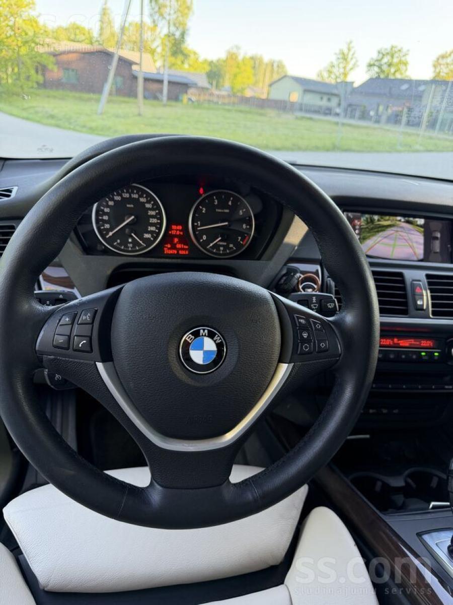 Melns BMW X5 2011 Jelgava, ar dzinēja tilpumu 4.40 L un nobraukumu 212 tūkst. km par 13000 €, foto 17 vietnē AUTOMOTO.COM.LV
