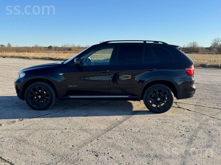 Melns BMW X5 2011 Rīga, ar dzinēja tilpumu 3.00 L un nobraukumu 0 tūkst. km par 10899 €, foto 3 vietnē AUTOMOTO.COM.LV
