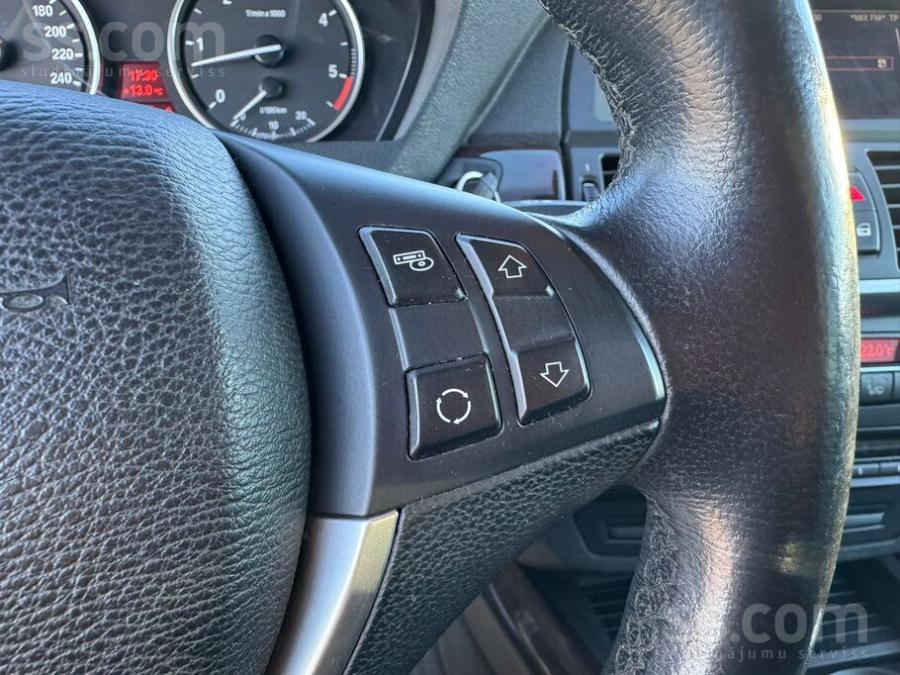 Melns BMW X5 2011 Rīga, ar dzinēja tilpumu 3.00 L un nobraukumu 0 tūkst. km par 10899 €, foto 14 vietnē AUTOMOTO.COM.LV