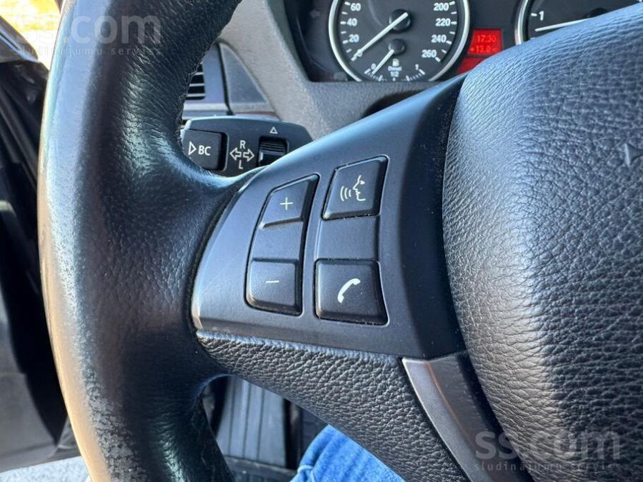 Melns BMW X5 2011 Rīga, ar dzinēja tilpumu 3.00 L un nobraukumu 0 tūkst. km par 10899 €, foto 16 vietnē AUTOMOTO.COM.LV