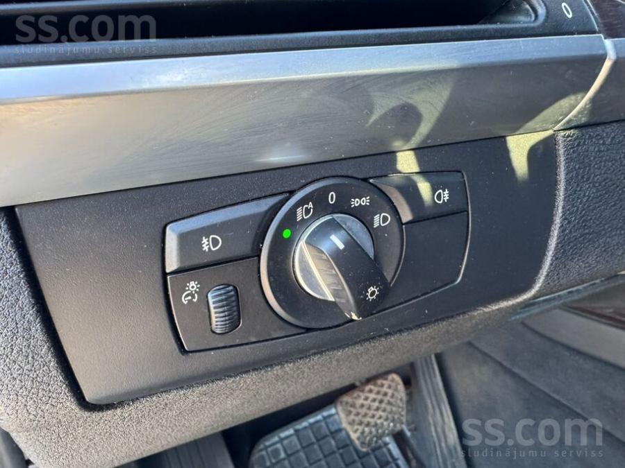 Melns BMW X5 2011 Rīga, ar dzinēja tilpumu 3.00 L un nobraukumu 0 tūkst. km par 10899 €, foto 18 vietnē AUTOMOTO.COM.LV