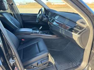 Melns BMW X5 2011 Rīga, ar dzinēja tilpumu 3.00 L un nobraukumu 0 tūkst. km par 10899 €, foto 24 vietnē AUTOMOTO.COM.LV
