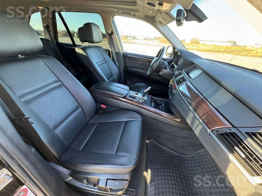 Melns BMW X5 2011 Rīga, ar dzinēja tilpumu 3.00 L un nobraukumu 0 tūkst. km par 10899 €, foto 25 vietnē AUTOMOTO.COM.LV