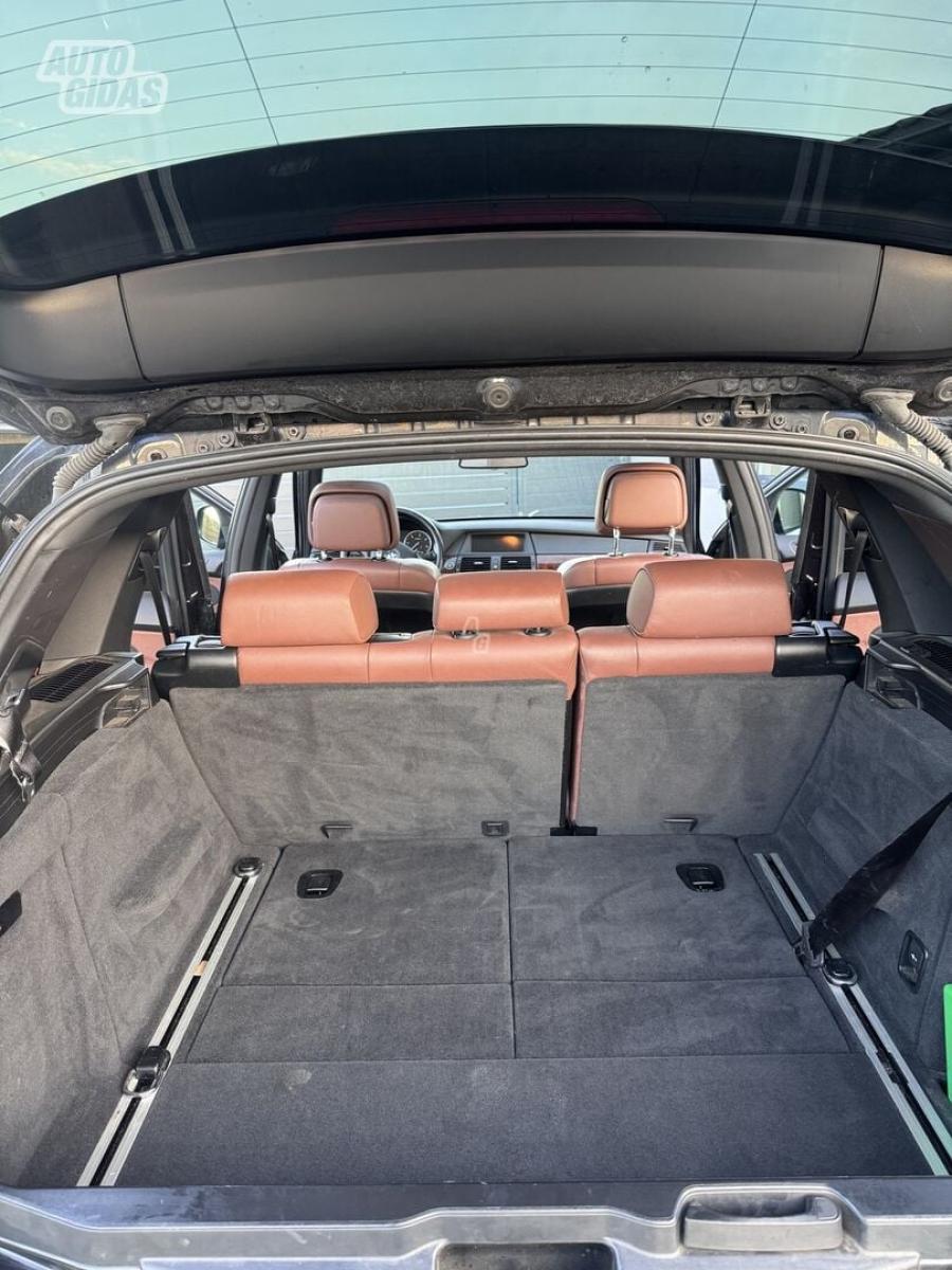 Melns BMW X5 2011 Kauņa, ar dzinēja tilpumu 3.00 L un nobraukumu 403 tūkst. km par 8100 €, foto 10 vietnē AUTOMOTO.COM.LV