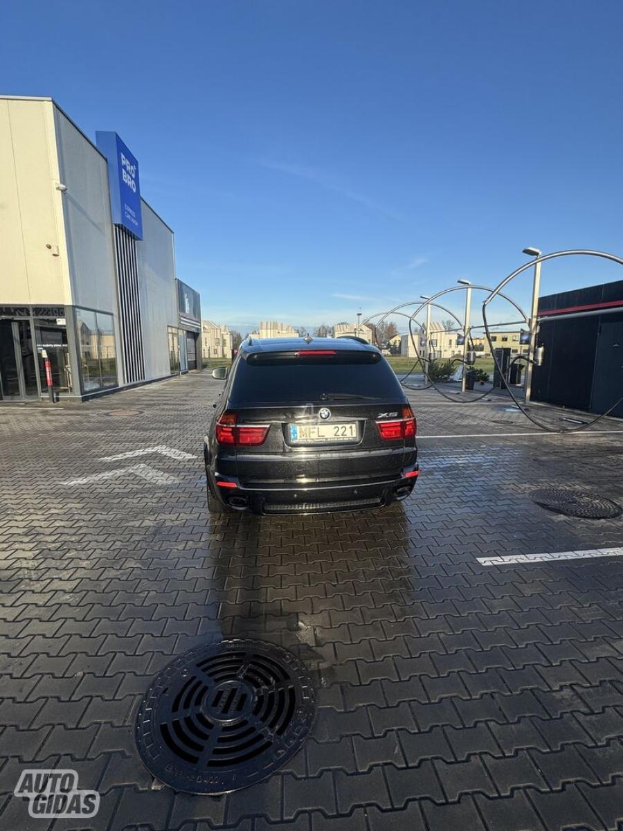 Melns BMW X5 2011 Kauņa, ar dzinēja tilpumu 3.00 L un nobraukumu 403 tūkst. km par 8100 €, foto 16 vietnē AUTOMOTO.COM.LV
