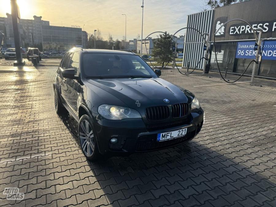Melns BMW X5 2011 Kauņa, ar dzinēja tilpumu 3.00 L un nobraukumu 403 tūkst. km par 8100 €, foto 22 vietnē AUTOMOTO.COM.LV