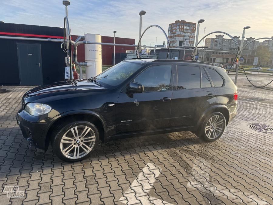 Melns BMW X5 2011 Kauņa, ar dzinēja tilpumu 3.00 L un nobraukumu 403 tūkst. km par 8100 €, foto 24 vietnē AUTOMOTO.COM.LV