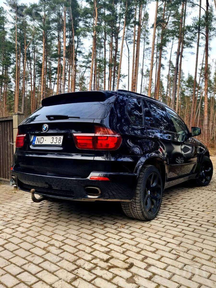 Melns BMW X5 2011 Jūrmala, ar dzinēja tilpumu 3.00 L un nobraukumu 0 tūkst. km par 9990 €, foto 8 vietnē AUTOMOTO.COM.LV