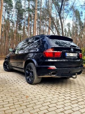 Melns BMW X5 2011 Jūrmala, ar dzinēja tilpumu 3.00 L un nobraukumu 0 tūkst. km par 9990 €, foto 9 vietnē AUTOMOTO.COM.LV