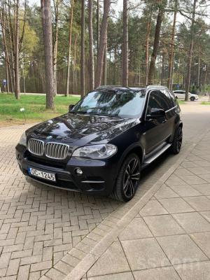 Black BMW X5 2011 in Jurmala, with an engine capacity of 3.00 L and mileage of 255 thousand km for 12750 €, photo  on AUTOMOTO.COM.LV