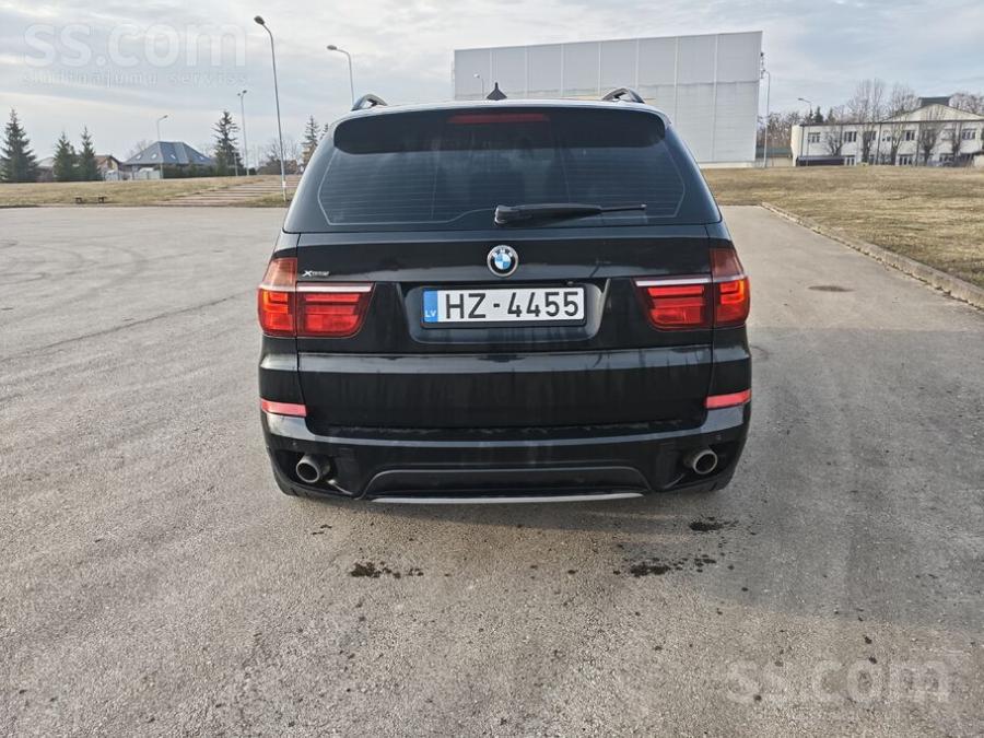 Melns BMW X5 2011 Rēzekne, ar dzinēja tilpumu 3.00 L un nobraukumu 334 tūkst. km par 9850 €, foto 6 vietnē AUTOMOTO.COM.LV
