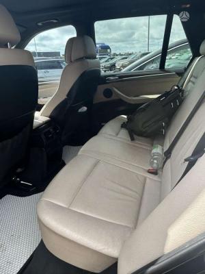 Black BMW X5 2011 in Vilnius, with an engine capacity of 2.99 L and mileage of 350 thousand km for 9300 €, photo 16 on AUTOMOTO.COM.LV