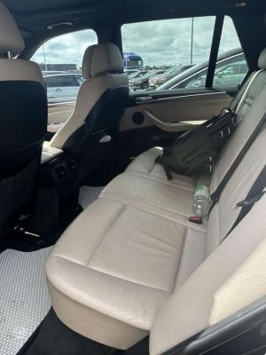 Black BMW X5 2011 in Vilnius, with an engine capacity of 2.99 L and mileage of 350 thousand km for 9300 €, photo 17 on AUTOMOTO.COM.LV
