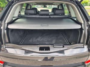 Black BMW X5 2011 in Siauliai, with an engine capacity of 3.00 L and mileage of 352 thousand km for 9500 €, photo 16 on AUTOMOTO.COM.LV