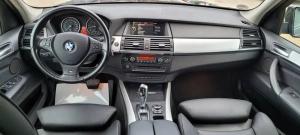 Black BMW X5 2011 in Riga, with an engine capacity of 3.00 L and mileage of 313 thousand km for 11900 €, photo 13 on AUTOMOTO.COM.LV