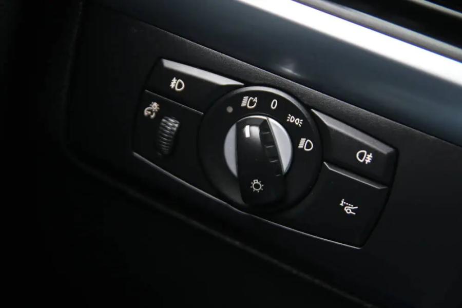 Black BMW X5 2011 in Riga, with an engine capacity of 3.00 L and mileage of 265 thousand km for 11690 €, photo 24 on AUTOMOTO.COM.LV