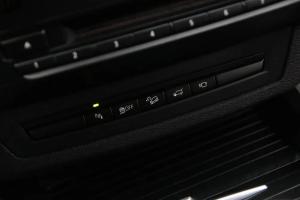 Black BMW X5 2011 in Riga, with an engine capacity of 3.00 L and mileage of 265 thousand km for 11690 €, photo 29 on AUTOMOTO.COM.LV