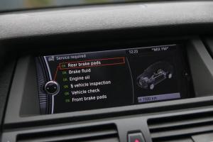 Black BMW X5 2011 in Riga, with an engine capacity of 3.00 L and mileage of 265 thousand km for 11690 €, photo 32 on AUTOMOTO.COM.LV
