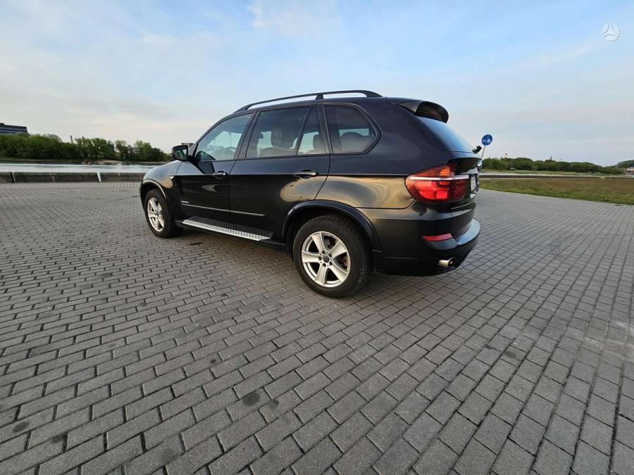 Melns BMW X5 2011 Kauņa, ar dzinēja tilpumu 2.99 L un nobraukumu 272 tūkst. km par 7600 €, foto 7 vietnē AUTOMOTO.COM.LV