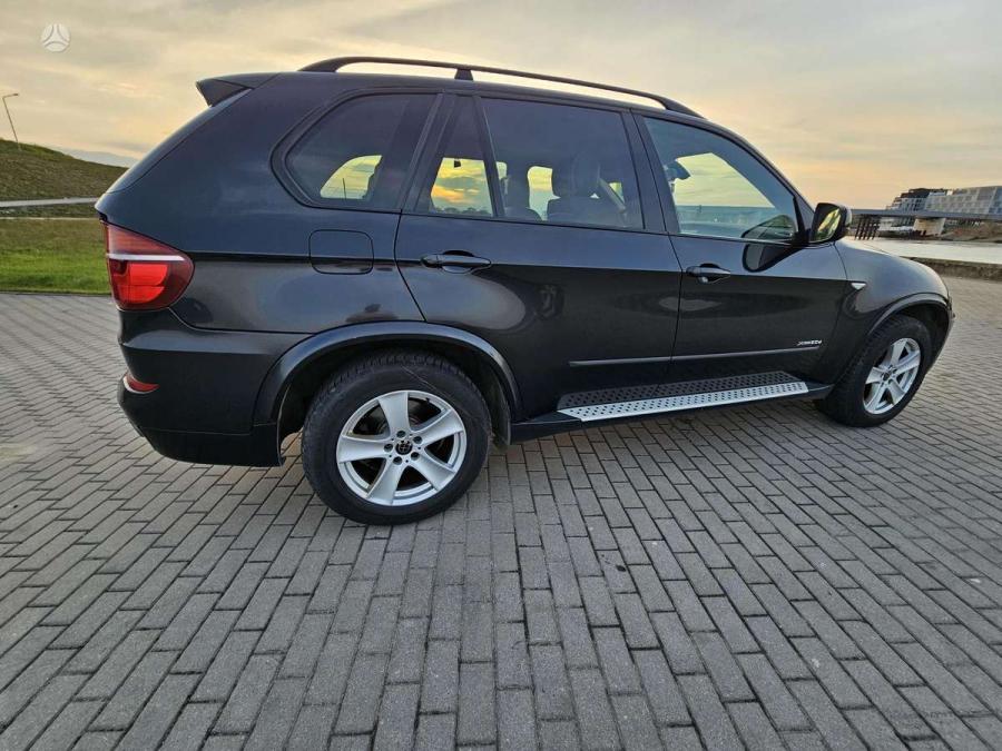 Melns BMW X5 2011 Kauņa, ar dzinēja tilpumu 2.99 L un nobraukumu 272 tūkst. km par 7600 €, foto 11 vietnē AUTOMOTO.COM.LV